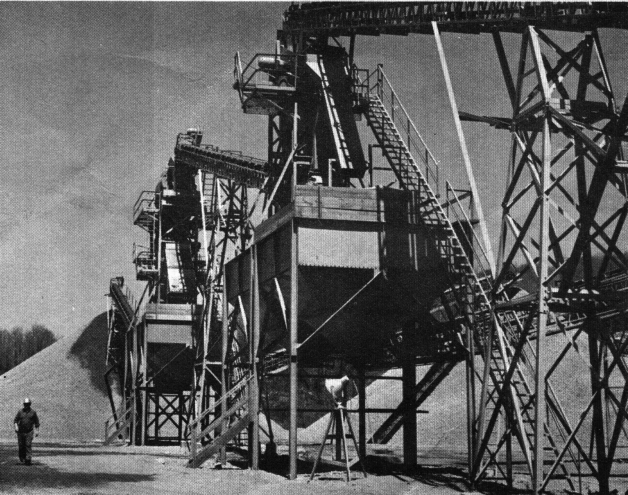 Crushing stone in the Huggard Pit near Stark