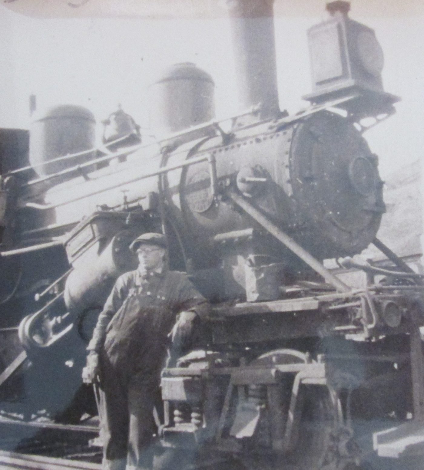 Vulcan steam engine operator in Dexter