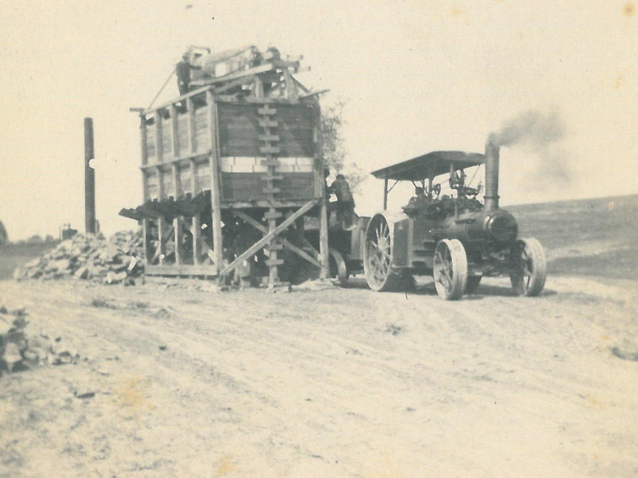 Crushing stone using a steam powered stone crusher in Hermon