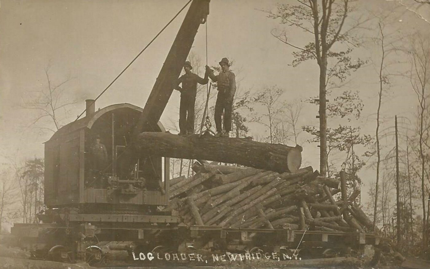 Barnhart log loader in Newbridge
